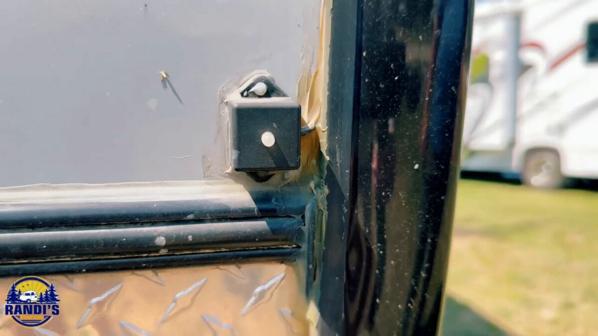 Lithium Batteries with Solar Set-Up, and Sway Control Advice for Your ...